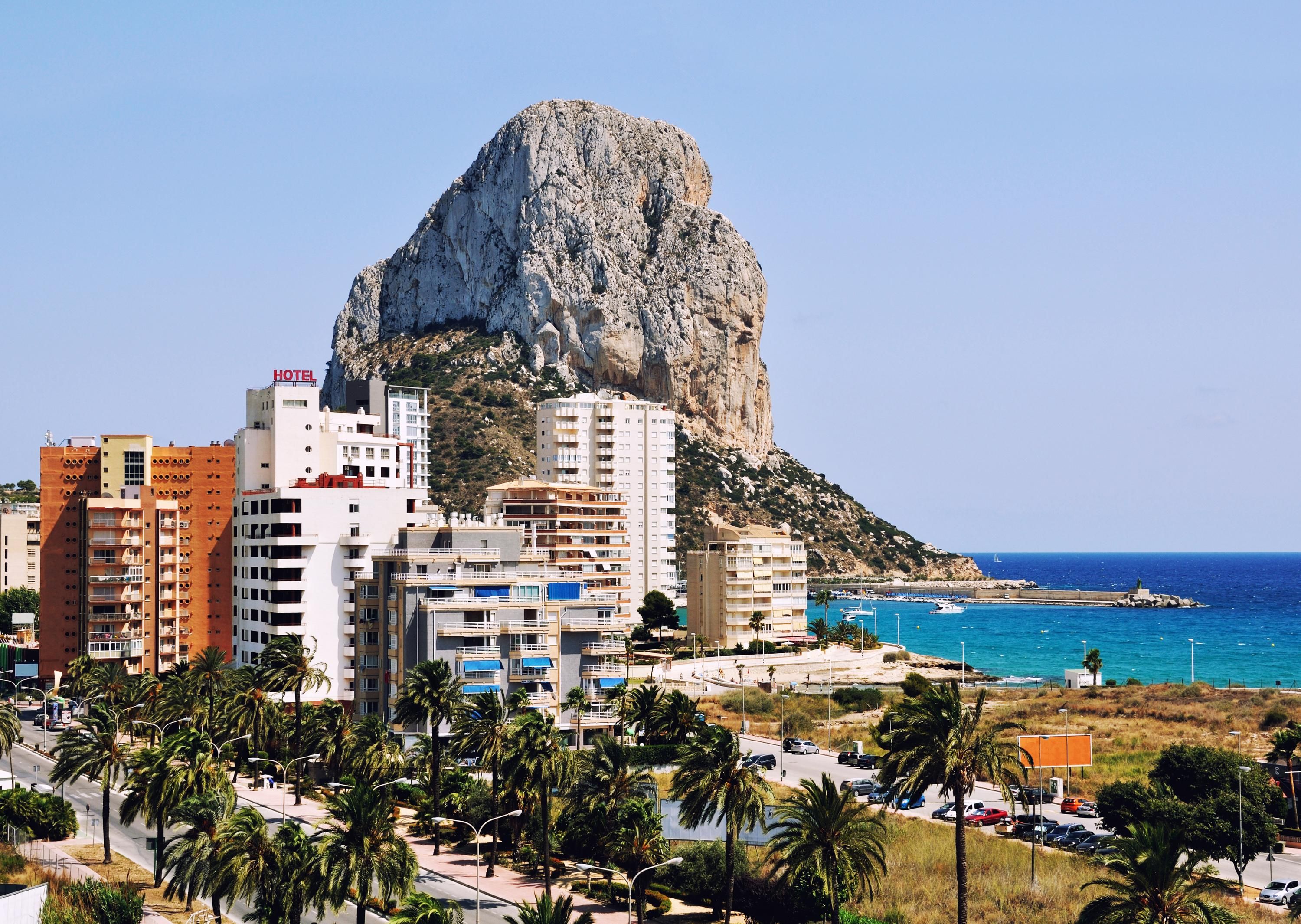 Hotels in Calp from £15 - Find Cheap Hotels with momondo